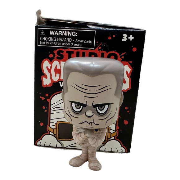 Universal | Other | Universal Studios Halloween Horror Nights Screamers ...